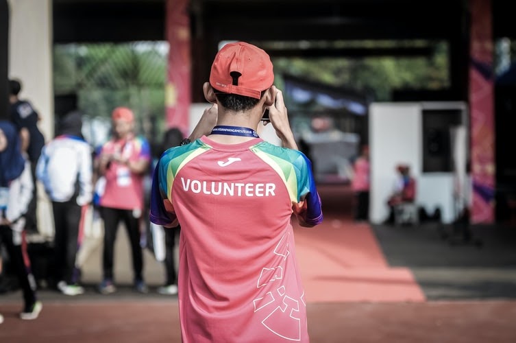 Volunteer Work Abroad: 9 Travel Tips You Need to Know